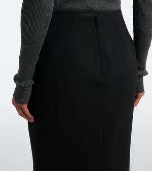 Dolce & Gabbana Virgin Wool Pencil Skirt