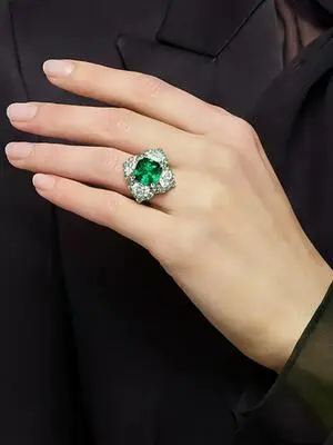 ANABELA CHAN Lotus Emerald Ring