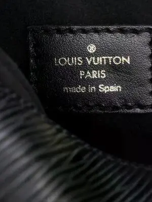 LOUIS VUITTON Dauphine Epi Leather Mm Shoulder Bag