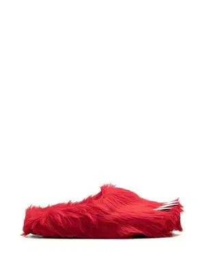 BRAVEST STUDIOS Bear Claw Faux-fur Mules - Red