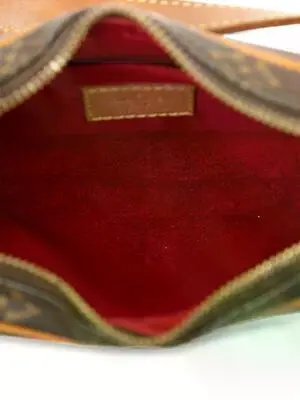 LOUIS VUITTON 2002 Monogram Croissant Pm Hobo Bag