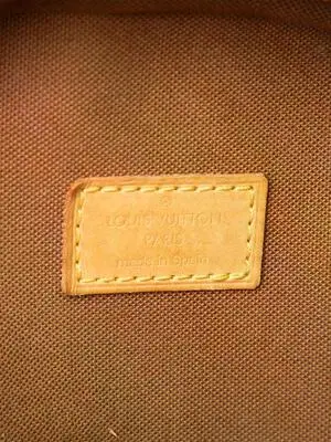 LOUIS VUITTON 2001 Monogram Pochette Gange Crossbody Bag