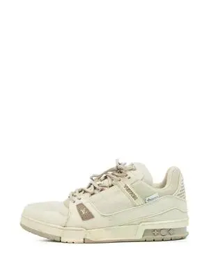 LOUIS VUITTON Trainer Sneakers - Neutrals