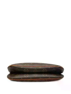 LOUIS VUITTON 2017 Monogram Lorette Crossbody Bag