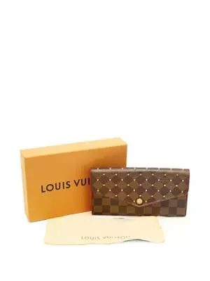 LOUIS VUITTON 2018 Studded Sarah Nm3 Wallet
