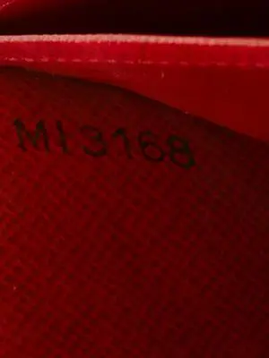 LOUIS VUITTON 2018 Studded Sarah Nm3 Wallet
