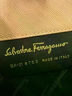 FERRAGAMO 1990-2000 Leather Gancini Chain Crossbody Bag