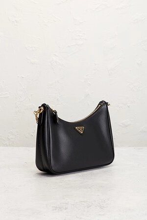 Prada Saffiano Re-edition 2005 Shoulder Bag