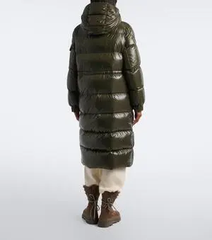 Moncler Cavettaz Hooded Down Coat