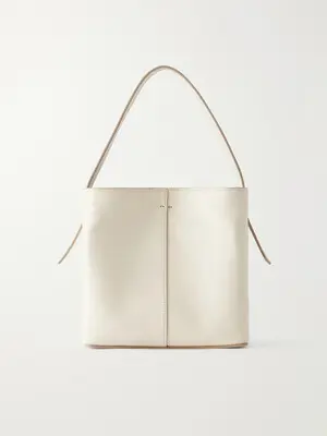 Metier Shoulder Bags