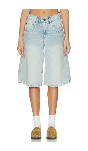 LEVI'S Super Baggy Jort In . Also