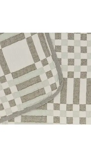 HAWKINS NEW YORK Queen Simple Plaid Blanket