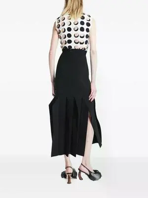 A.W.A.K.E. Mode Layered Cut-out Top