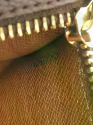 LOUIS VUITTON 1990-2010 Monogram Papillon 26 Handbag