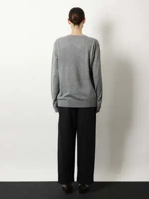 THE ROW Nian Cashmere V-neck Sweater - Grey
