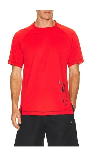 Y3 Gfx Run Tee In . Also - Red