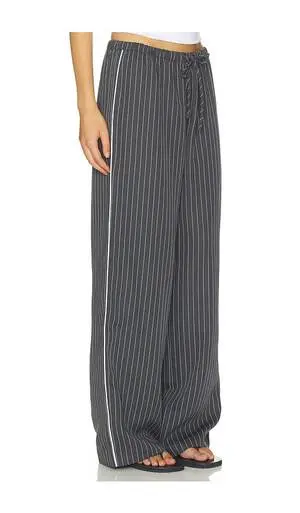Superdown Merritt Drawstring Pant In . Also