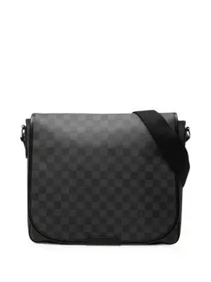 LOUIS VUITTON 2011 Damier Graphite Daniel Mm Crossbody Bag