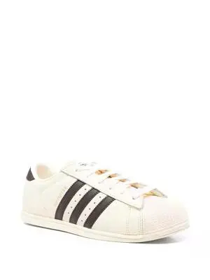 Adidas Superstar Sneakers