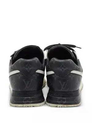 LOUIS VUITTON Run Away Low-top Sneakers - Grey
