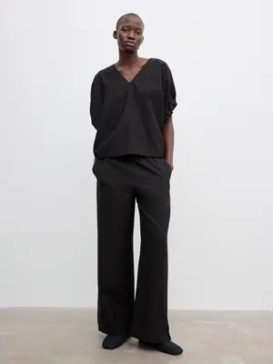HOUSE OF DAGMAR Rouched V-neck Top