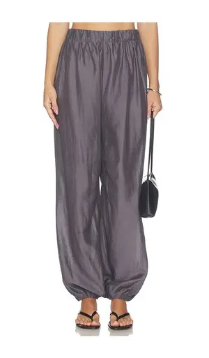 L'academie Harmi Pant In . Also
