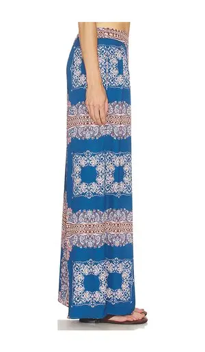 Misa Selena Pant