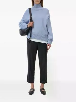 Closed Ribbed Roll-neck Sweater