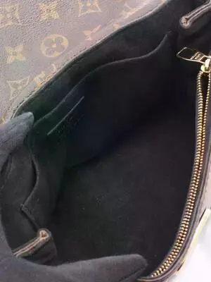 LOUIS VUITTON 2019 Monogram Chain Shoulder Bag