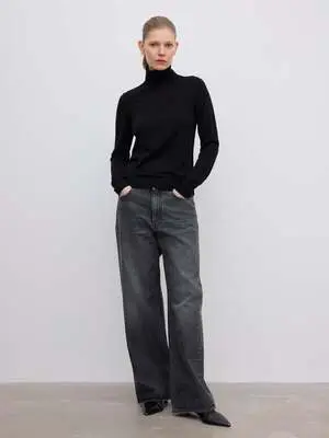 HOUSE OF DAGMAR Cashmere Turtleneck