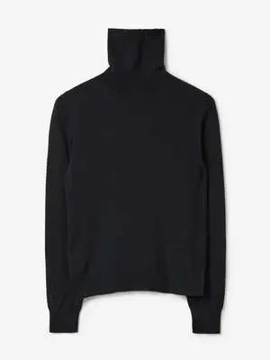 HOUSE OF DAGMAR Cashmere Turtleneck