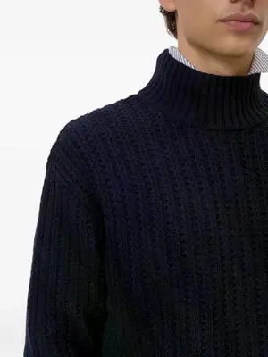 Closed Roll-neck Wool Sweater