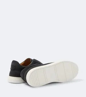Magnanni Kona Slip Suede Sneakers