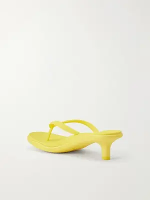 BLOUMME Arc 40 Recycled Thong Sandals
