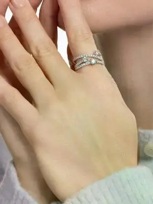 Kwiat Starry Night Crossover Diamond Ring