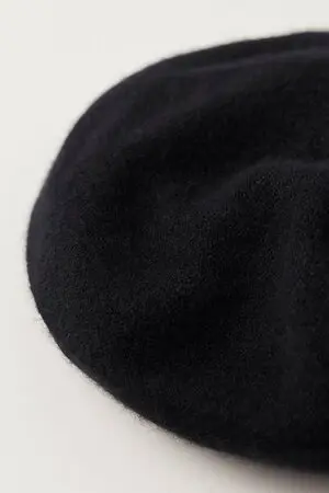 Free People Chic Cashmere Beret At - Black