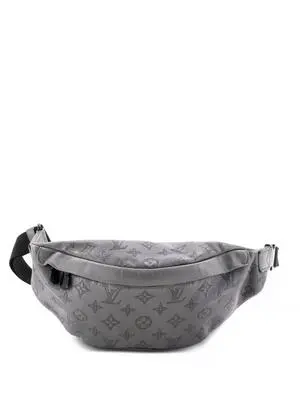 LOUIS VUITTON Discovery Bumbag Monogram Shadow Leather Pm Belt Bag - Grey
