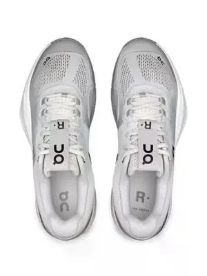 On The Roger Pro Sneakers