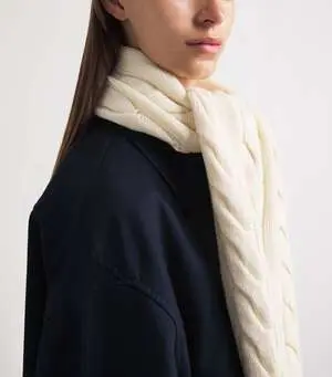 Polo Ralph Lauren Wool-blend Cable-knit Bear Scarf - Ivory