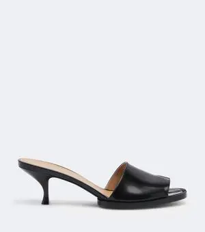 MAISON MARGIELA Tabi Leather Mules