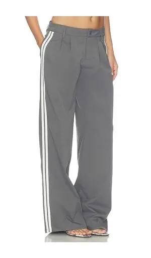 Superdown Katherine Trouser In . Also - Grey