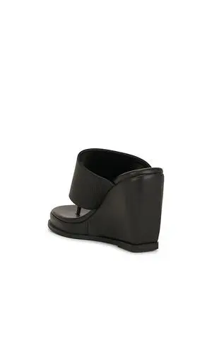 NIIHAI Spring Wedge Sandal In . Also