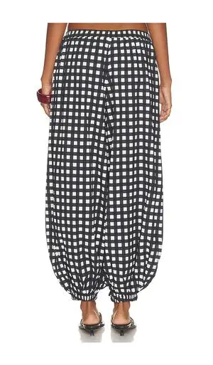 WeWoreWhat Pull On Balloon Pant In . Also