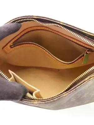 LOUIS VUITTON 2001 Monogram Looping Mm Shoulder Bag