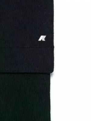SCARVES