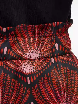 Sisley Ruffled Patterned Shorts