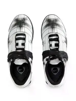 Nike Total90 Shox Magia Sneakers - White
