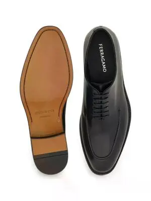 FERRAGAMO Oxford Shoe With Stitching Detail