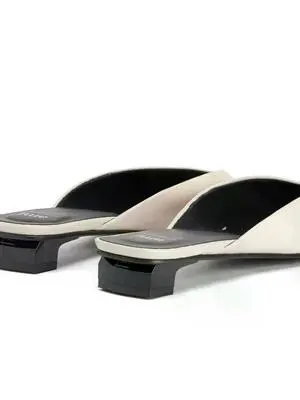 AMI Paris Point-toe Leather Mules