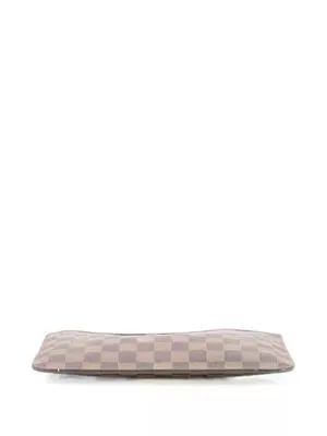 LOUIS VUITTON Chain Wristlet Pochette Damier Clutch Bag